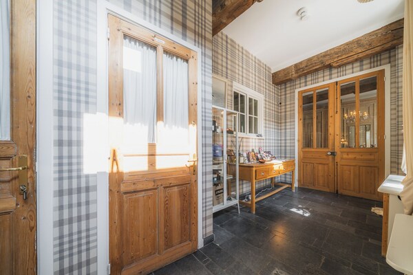 Number 11 Exclusive Guesthouse - Brujas