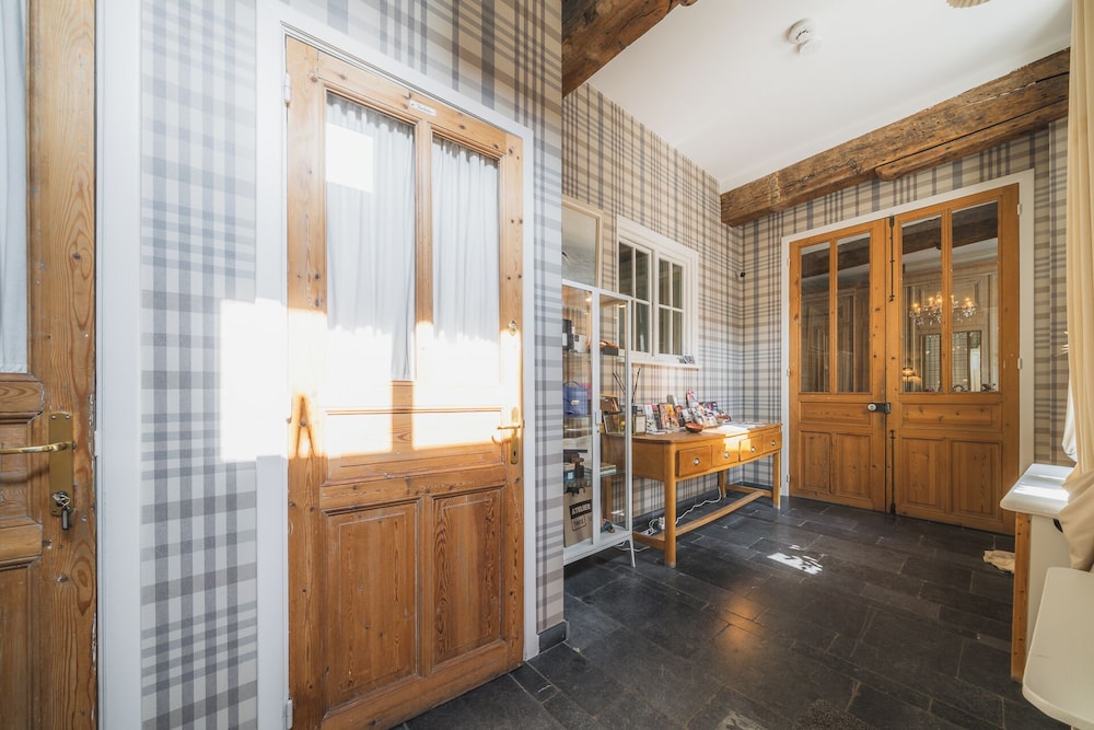 Number 11 Exclusive Guesthouse - Brujas