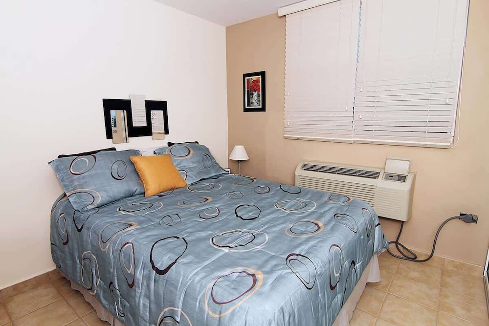 #13 Beach Apt 2br, 2ba - Jobos, Montones, Shacks - Isabela