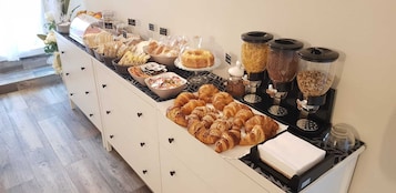 Buffet de pequeno-almoço