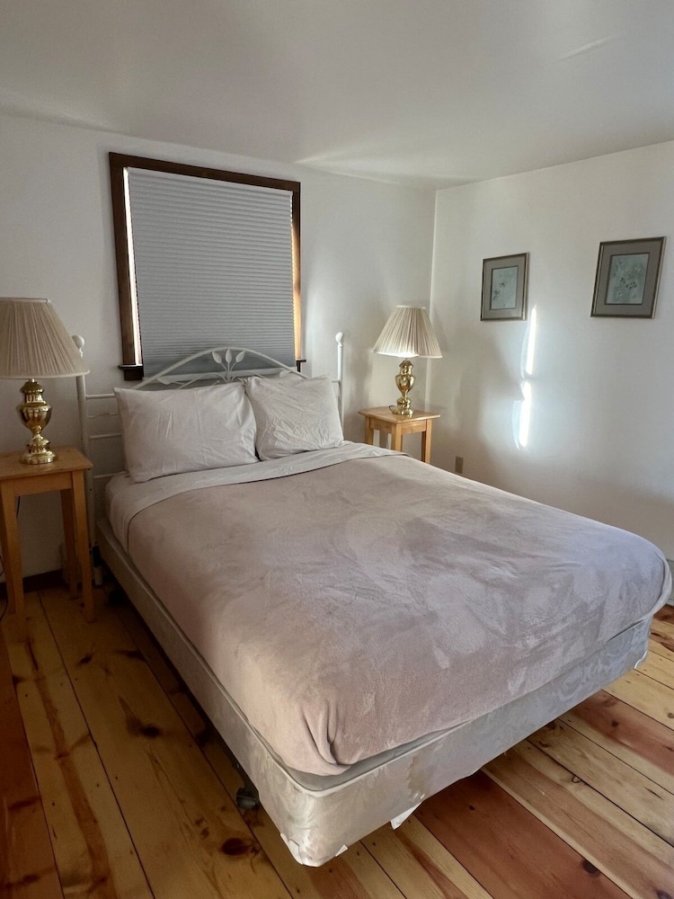 New Reno - Historic Loft W/views Of The Berkshires - Lee, MA