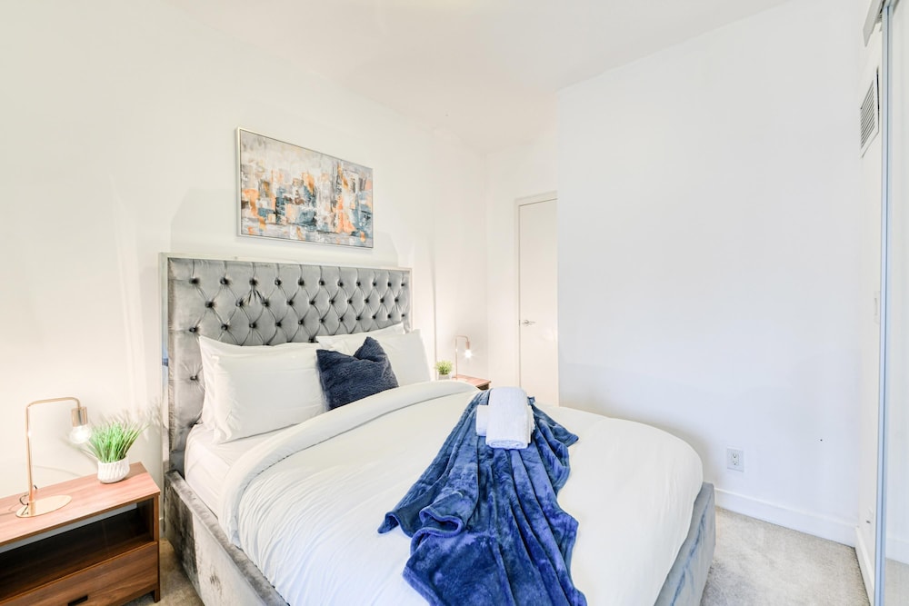 The York Suites - Toronto