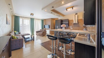 Apartament (15) | Sala de estar | TV de ecrã plano 