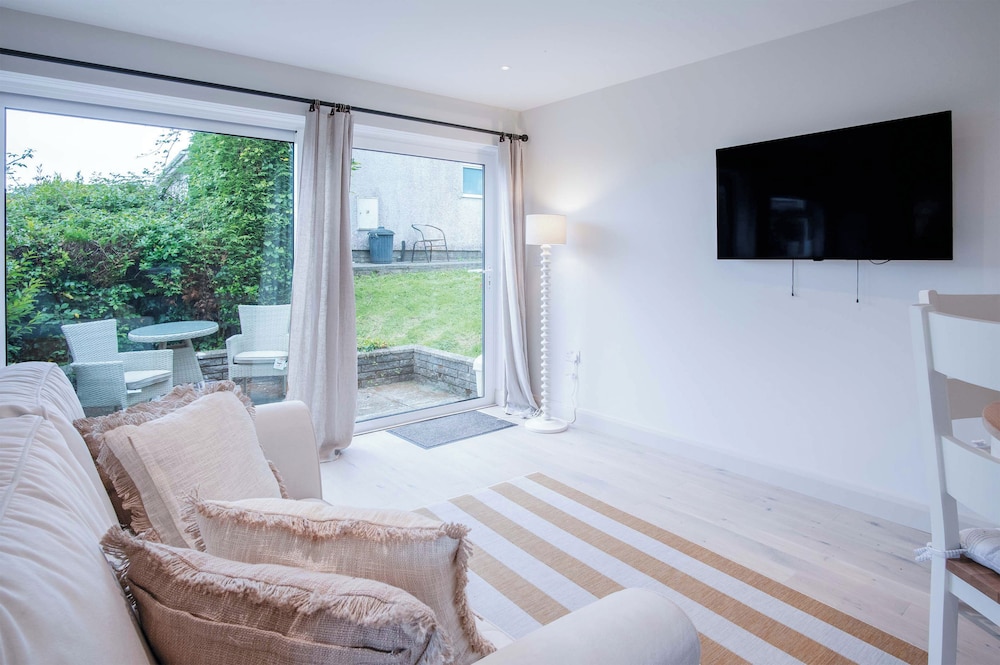 Bayview 3 - 2 Bedroom - Bayview Oxwich - Wales