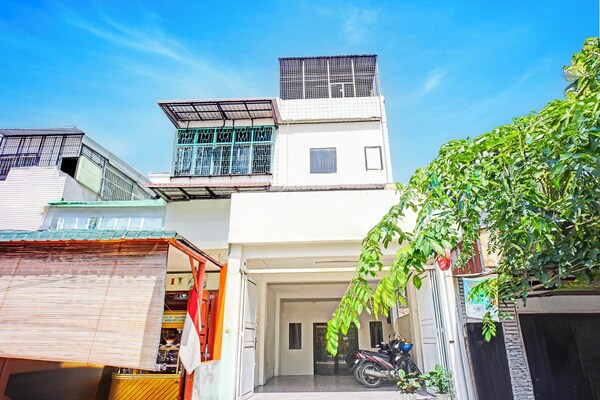 Hotel O Mandala Near Universitas Negeri Medan ( Unimed ) - Medan