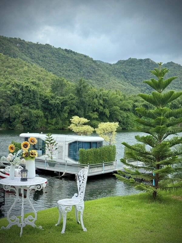 Paenaifun Resort - Si Sawat District