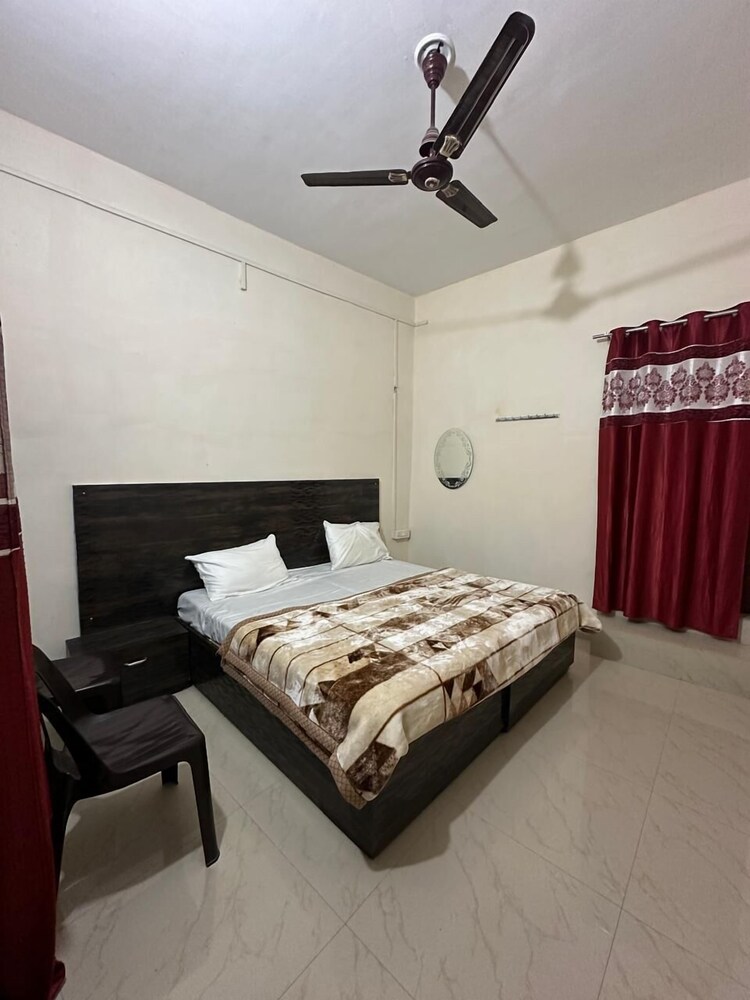 Hotel Maharaja - Orchha