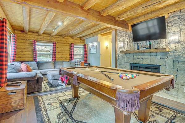 Cabin ~ 1 Mi To Lake Gregory & Hiking! - Rialto, CA