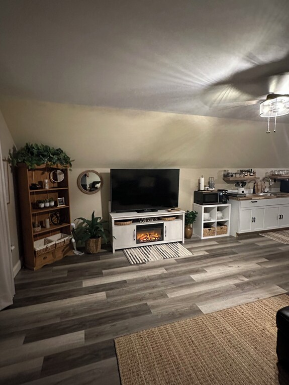 Beautiful Loft In The Woods - Ages, KY