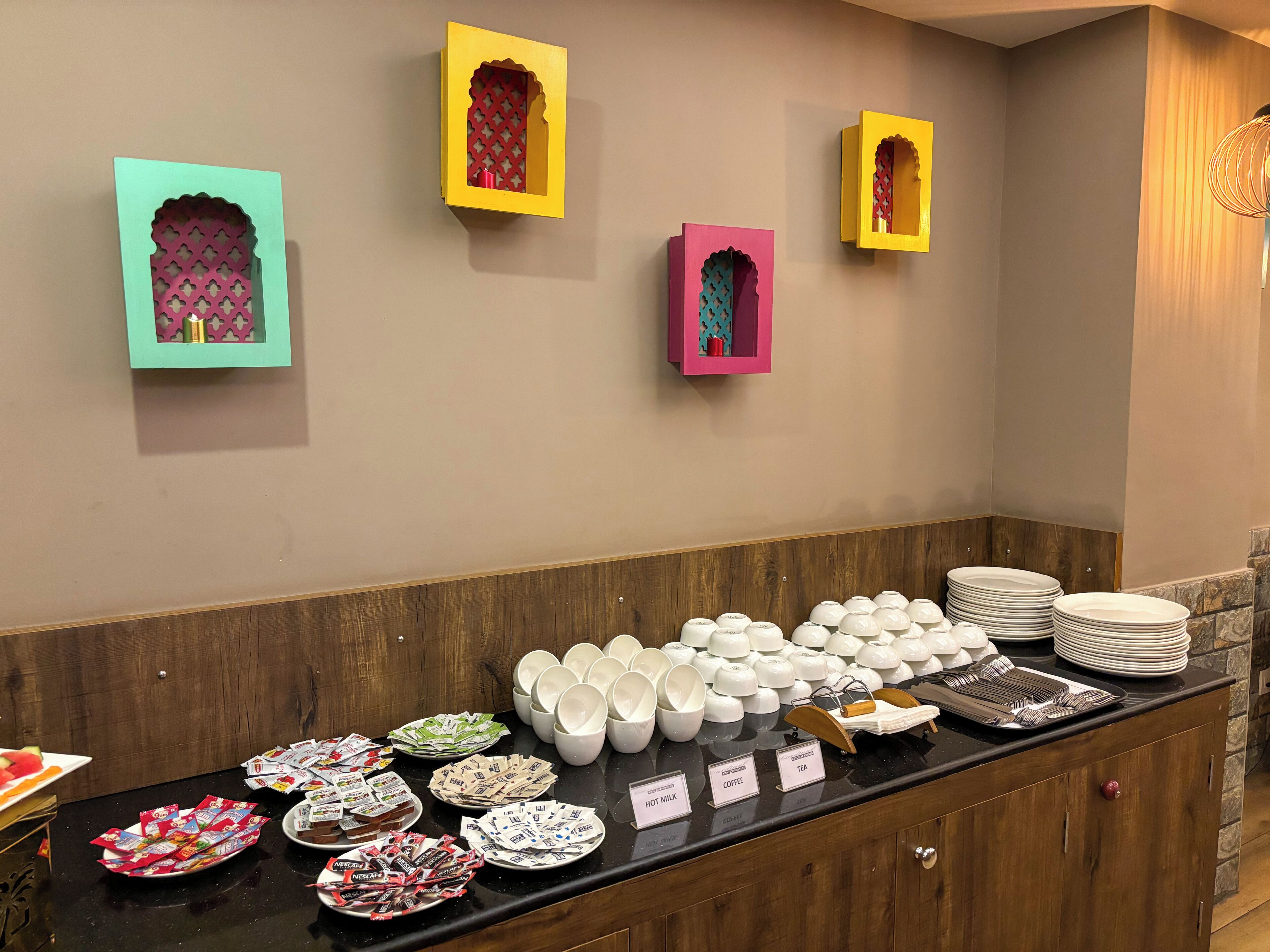 Café da manhã com buffet todos os dias mediante uma taxa