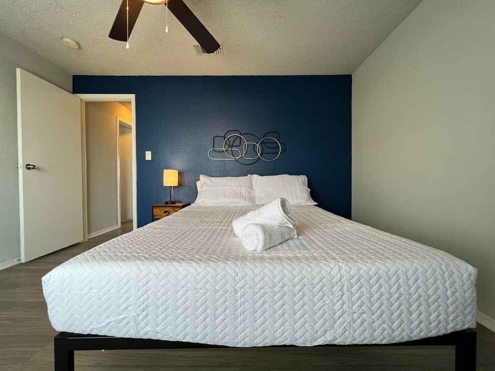 Comfy 2bd Apt | Austin Texas - Leander, TX