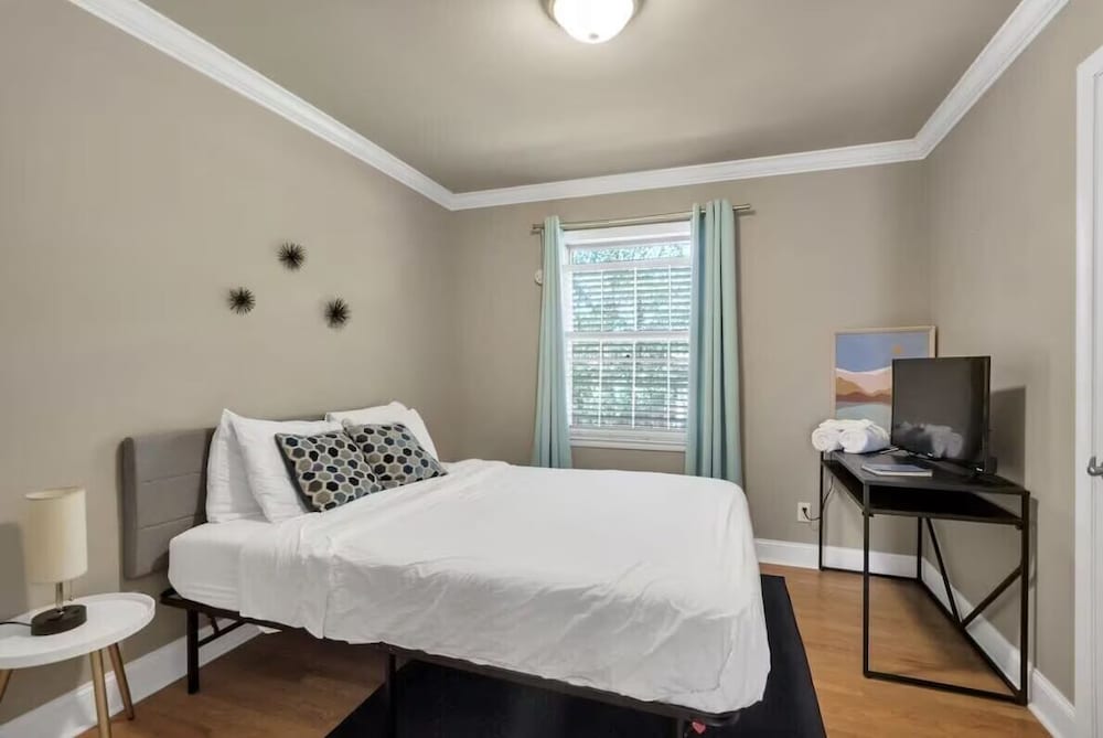 The Retro Pad - Huntsville, AL