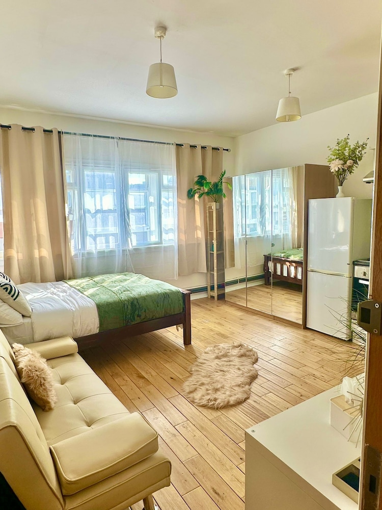 Cozy Studio in Central London - London | Vrbo