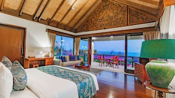 Villa de Luxo, vista parcial para o oceano | 5 quartos, minibar, ferro/tábua de engomar, Wi-fi grátis