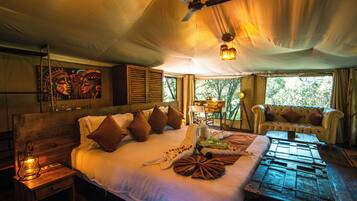 Barraca standard, vista para o jardim | Cofres nos quartos, escrivaninha, espaço de trabalho para notebook