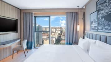 Quarto standard, vista para a cidade | Roupas de cama de algodão egípcio, roupas de cama premium, frigobar