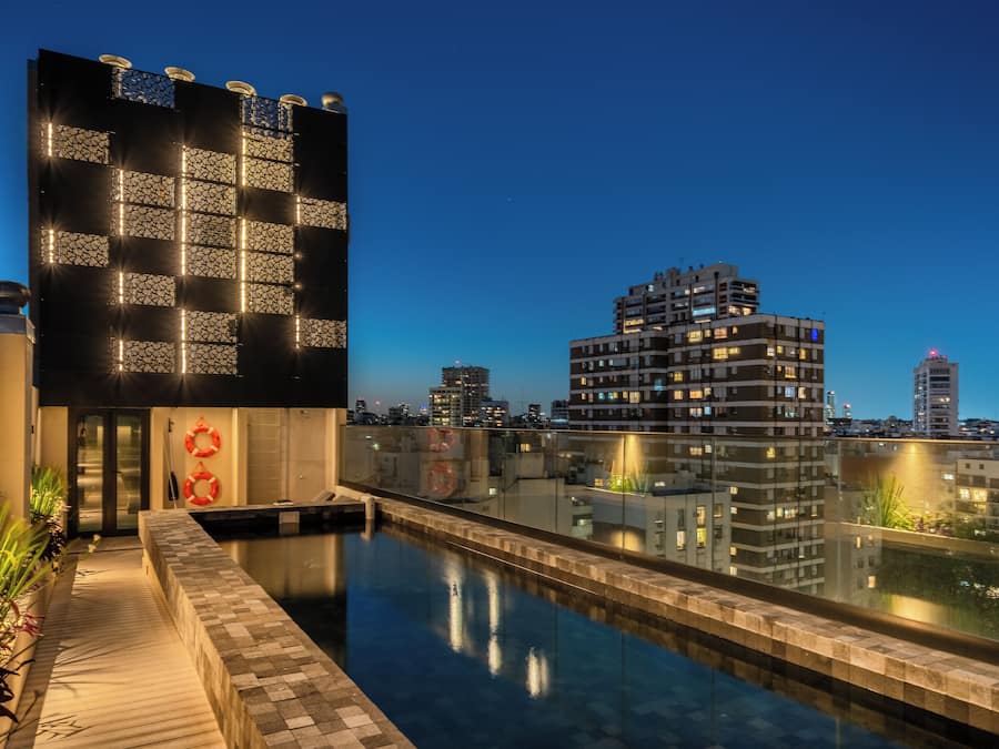 Piscina exterior sazonal