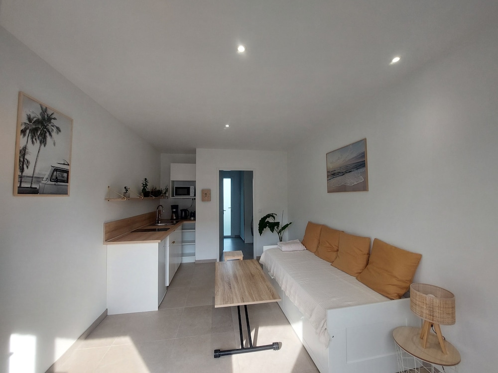 COMFORTABLE STUDIO ON THE BANKS OF THE RANCE NEAR DINARD AND SAINT MALO ...