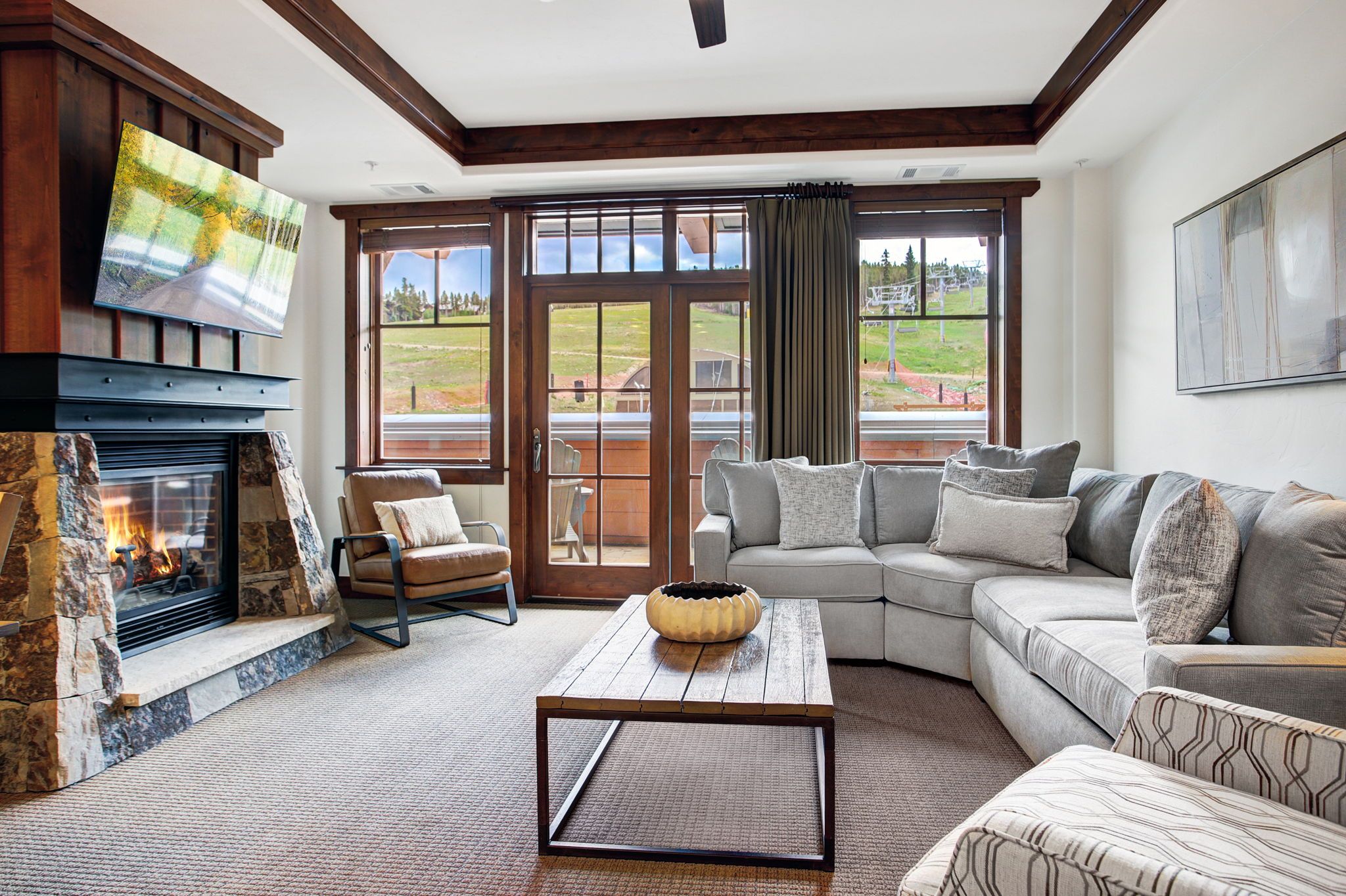 One Ski Hill Luxury Condo - Ski-in/ski-out At Peak 8 Base - Family-friendly - Breckenridge, CO