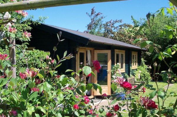 Sleeps2- Wifi - Walkers Paradise - South Facing - Shepton Mallet