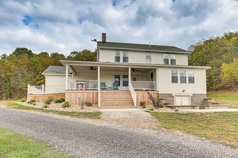 Wooded Escape W/ Pond & Grill In Pleasant City! - Ohio