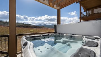 Casa, 3 quartos | Banheira de hidromassagem exterior