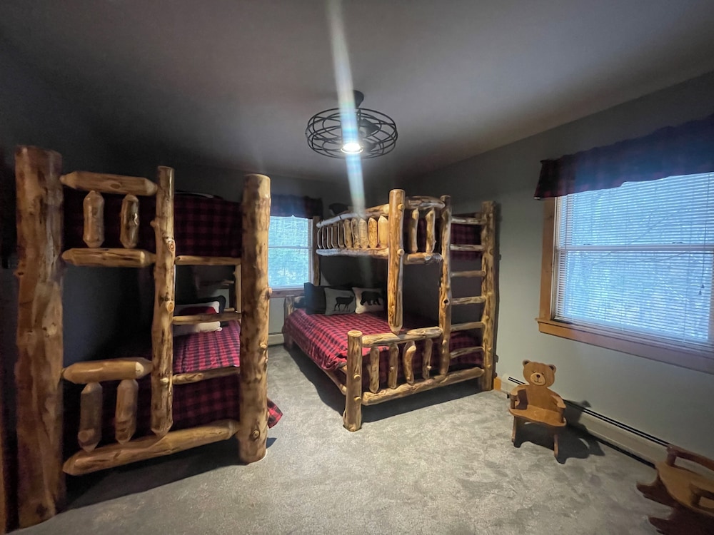 Charming Adirondack Cabin For Rent – Your Perfect Escape In The Heart Of Nature - Old Forge, NY