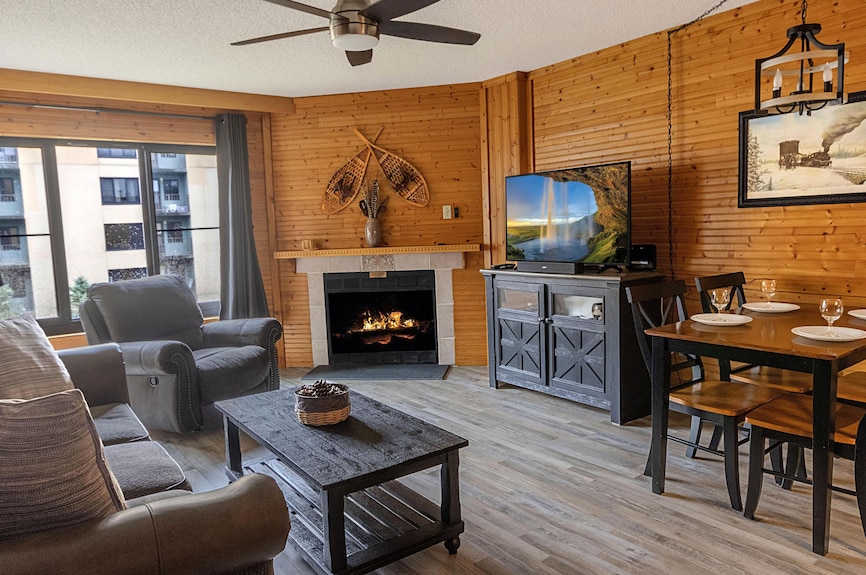 Sc 2407 Stylish Modern One-bedroom With Fireplace Escape! - West Virginia