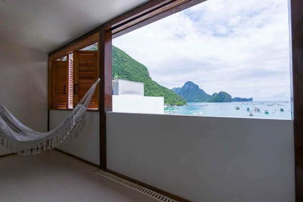 Quarto Deluxe, varanda, vista para a praia | Vista da varanda