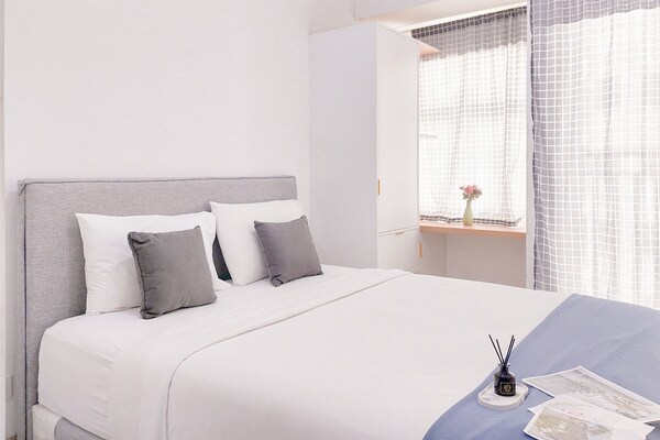 Restful And Tidy Studio At Serpong Garden Apartment - Jakarta