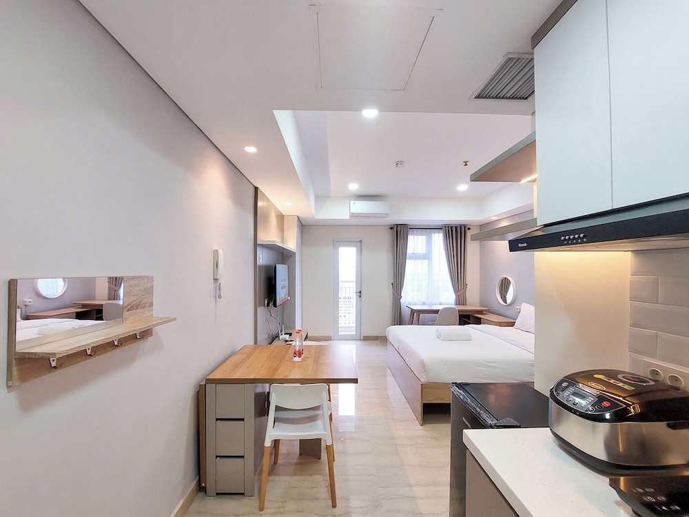 Good Deal And Homey Studio Podomoro City Deli Medan Apartment - Medan