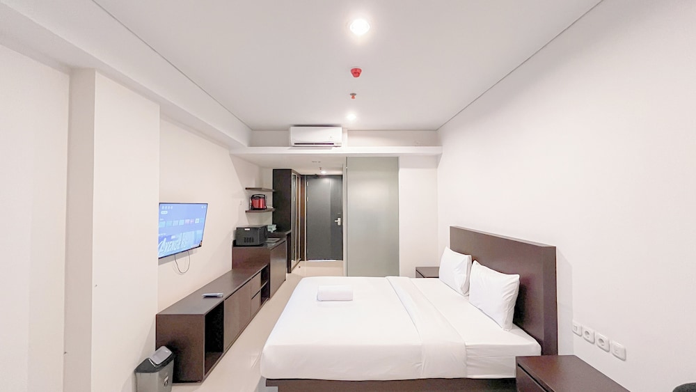Cozy Living Studio (No Kitchen) Apartment At Skales Residence Nusa Dua Bali - Bali
