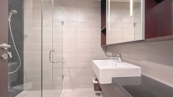 Beautifully Designed 2br (No Kitchen) Apartment At Skales Residence Nusa Dua Bali - Bali