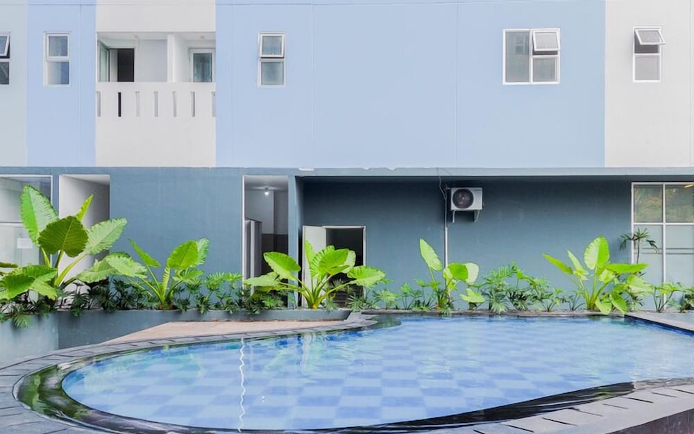 Elegant And Homey Studio At Urbantown Serpong Apartment - Jakarta