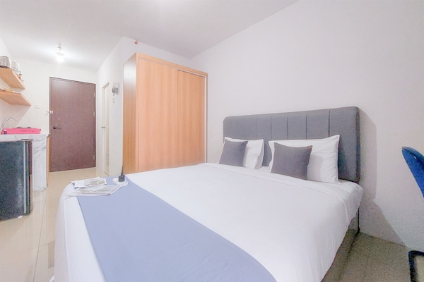 Good And Homey Studio Apartment At Sudimara Forestwalk - Jakarta