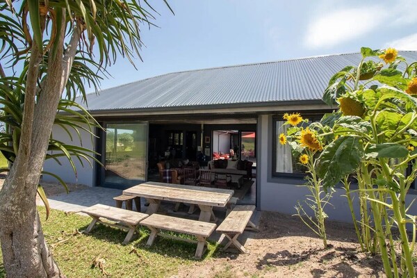 Nature Reserve Tranquility By The Ocean With Kenton Eco Lodge - Kenton-on-Sea