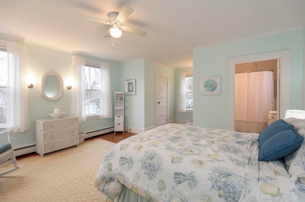 Gorgeous Spacious Victorian Cape Cod Beach View Retreat - Falmouth | Vrbo