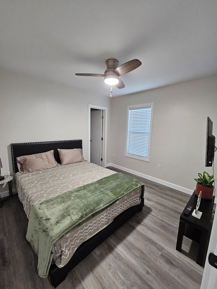 Charming 2-bedroom House In Peaceful Neighborhood ✨️ - Santa Monica, CA