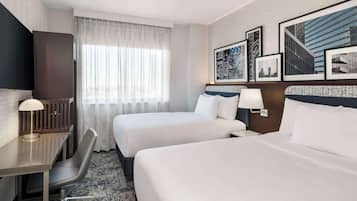 Cofre no quarto, secretária