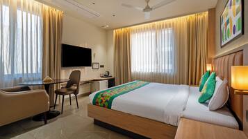Quarto luxo | Individualmente mobiliados, escrivaninha, cortinas blackout