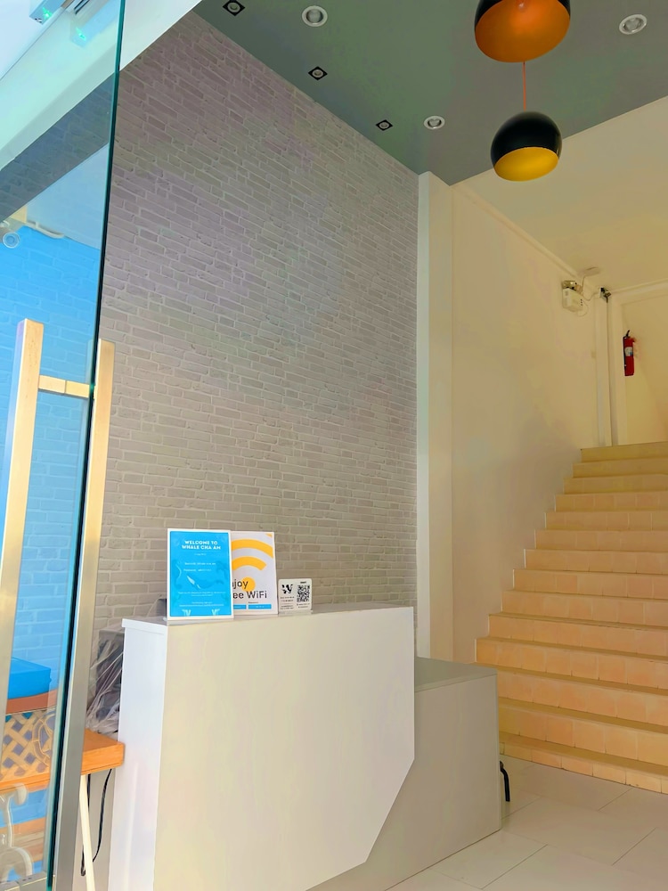 Whale Cha-am - Cha-am