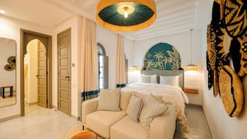Quarto luxo | Cofres nos quartos, Wi-Fi de cortesia