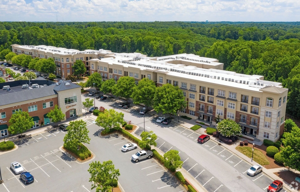 Cary Apartments By Landing - Raleigh, NC