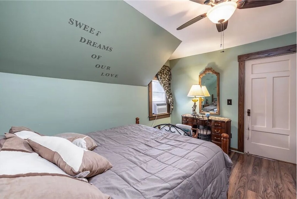 Charming 3-bedroom House In Rochester 2 Min Form Waterfront & Other Activities - 로체스터