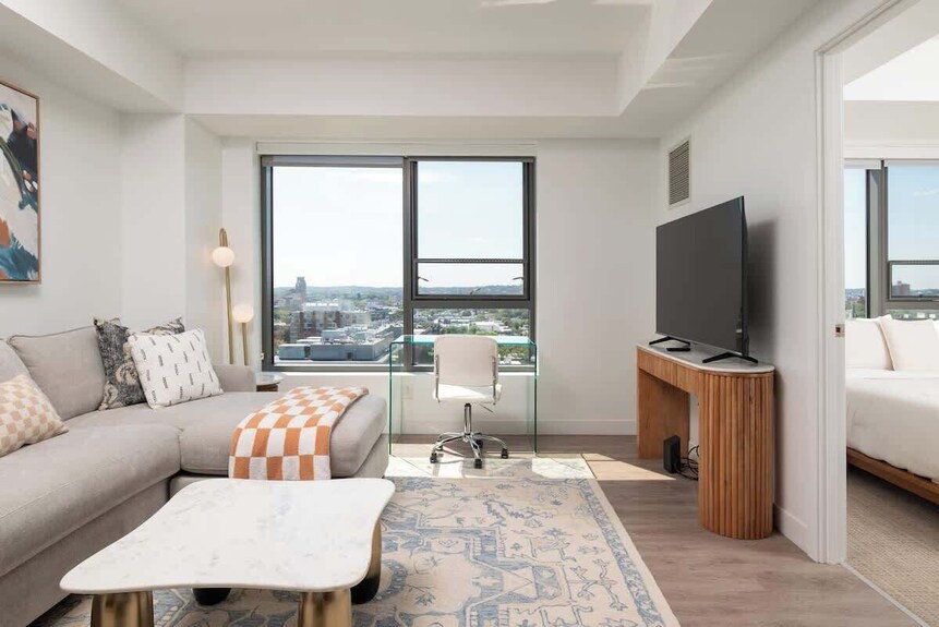 Upscale 1br Near Mit Harvard With Parking! - Back Bay - Boston