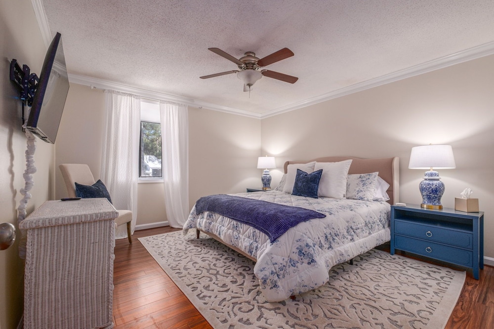 Beautiful Two Bedroom Home In Homewood, Minutes From Samford, Brookwood Hospital - Hoover, AL