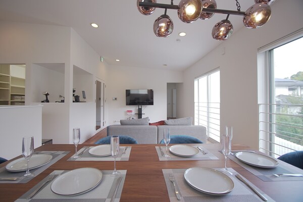 이노베 빌라 리토 - 고카시