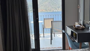 Quarto Duplo Deluxe, vista para o mar | Com decoração personalizada, com mobília individualizada
