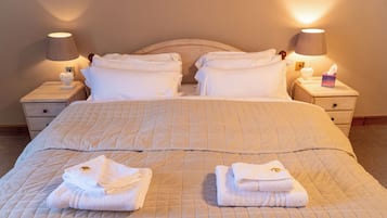 Ferro/tábua de engomar, Wi-fi grátis, roupa de cama fornecida