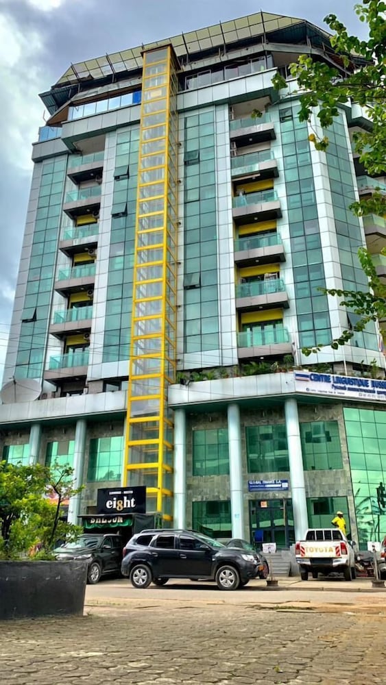 Riyad City - Douala